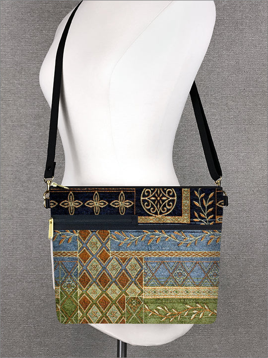 Large Zipper Purse in Neptune Blue – Appalachianspring.com