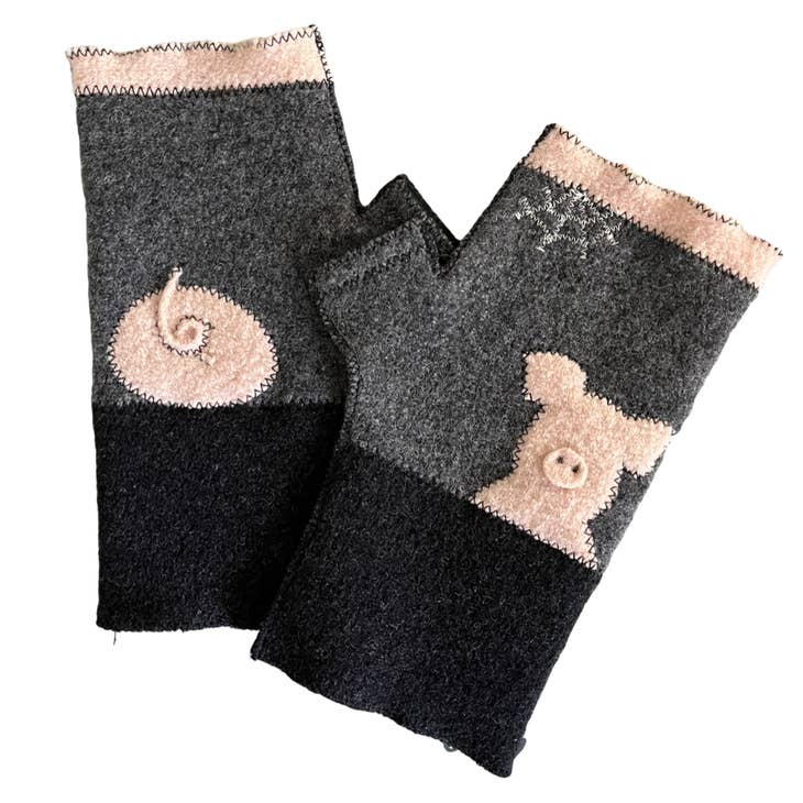 Fingerless, One Fine Pig – Appalachianspring.com